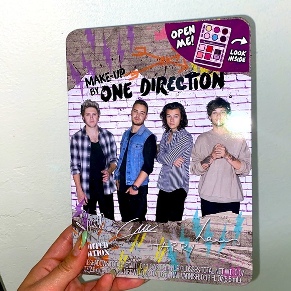 Makeup | One Direction Makeup Kit | Poshmark